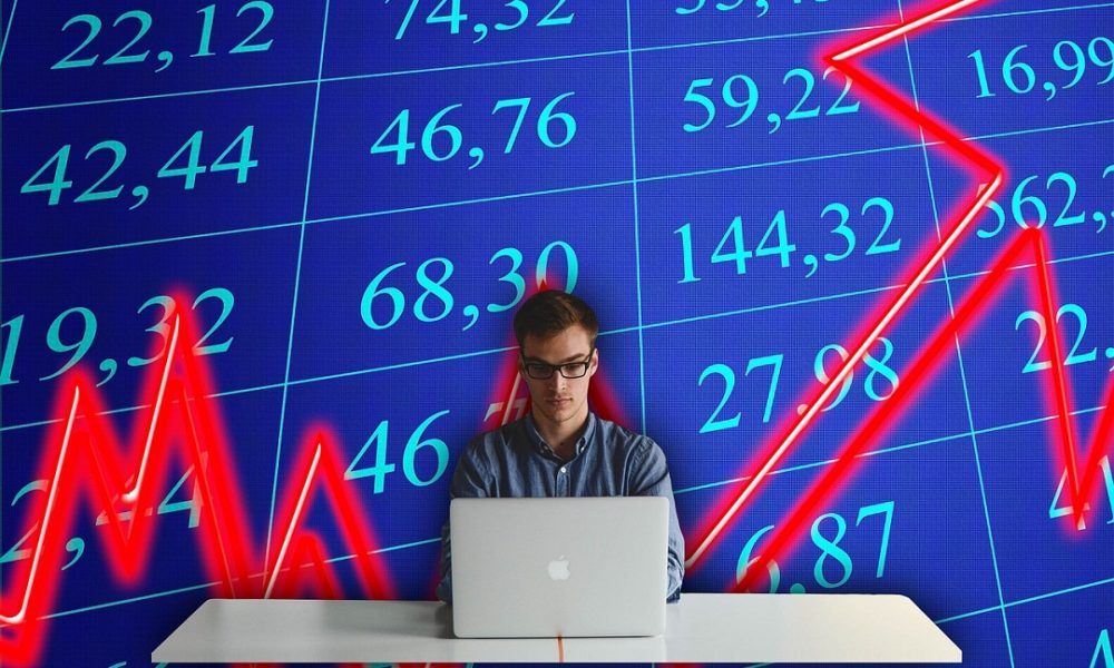 What is Forex Trade Copier and what are the advantages it offers?
